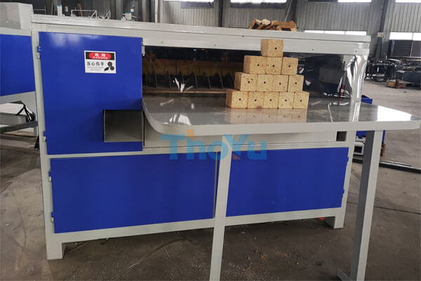 Multiple-blade wood pallet block cutting machine - ThoYu